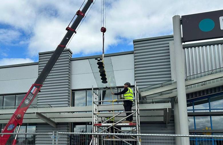 SRL Ltd - Manufacture and install shop fronts and more nationally